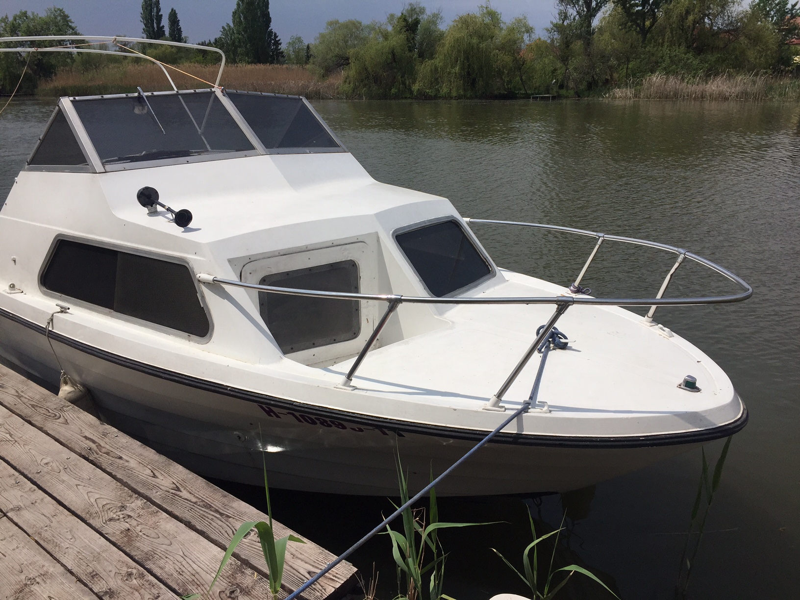 Kis motoros hajó - Apróhirdetés - Hajómánia